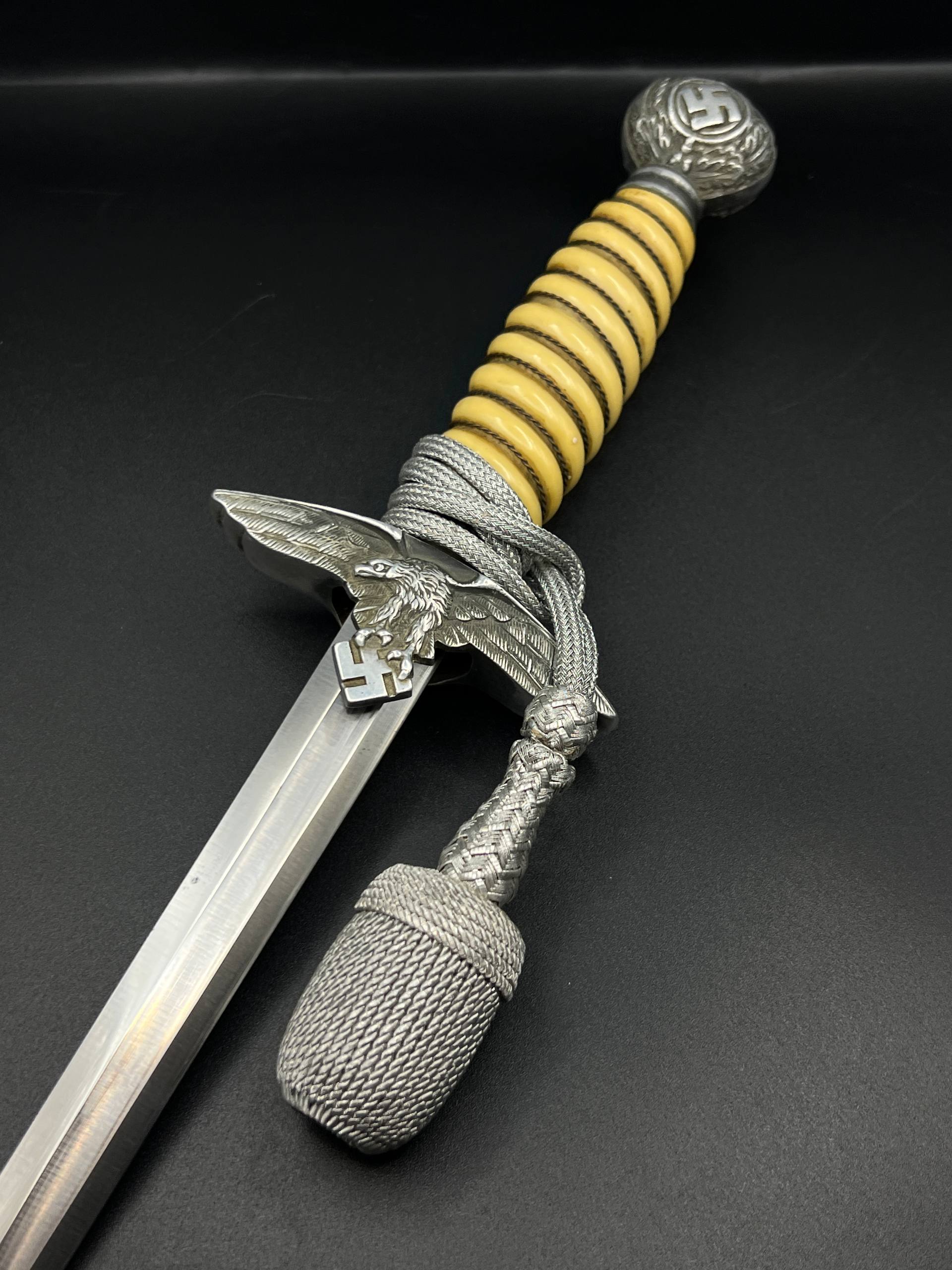 ALEX MARKETPLACE - Luftwaffe 2nd Model Dagger by Alcoso